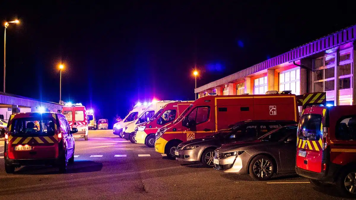 Tragédie sur la D926 : un jeune conducteur perd la vie dans un accident ...